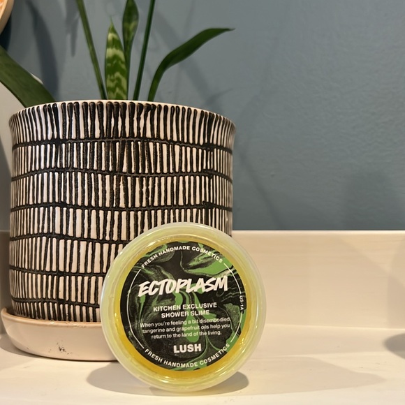 Lush | Bath & Body | Nwt Lush Kitchen Exclusive Ectoplasm Shower Slime ...